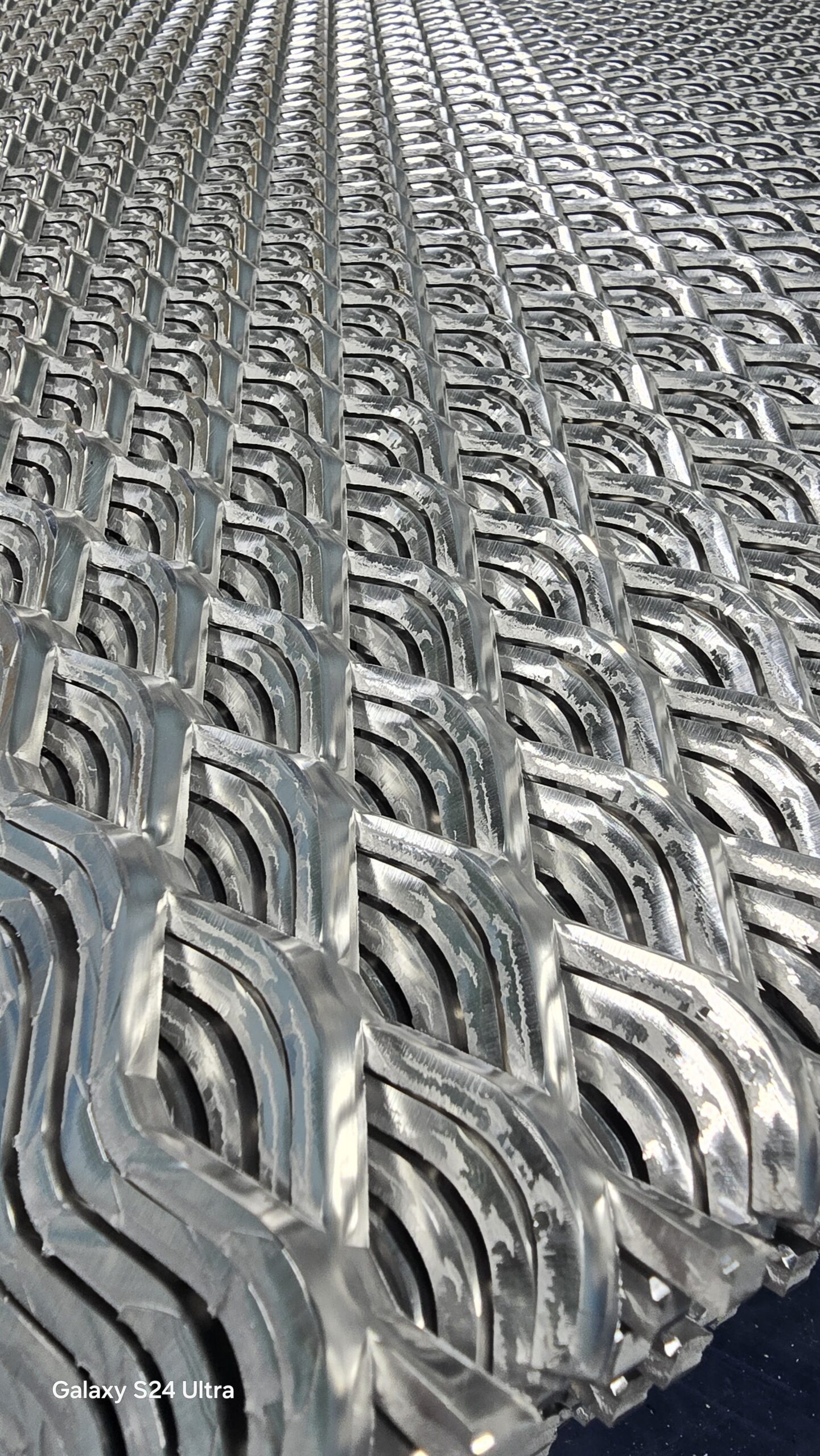 Expanded Metal & Grating Supplier in Ontario | Northline Metals
